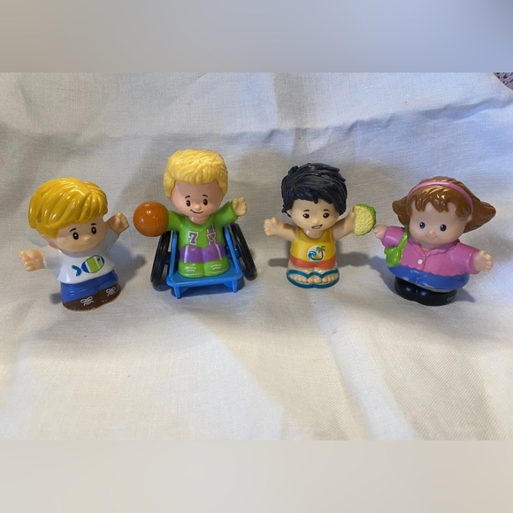 Fisher-Price | Toys | Fisher Price Little People Toy Figures Set For ...